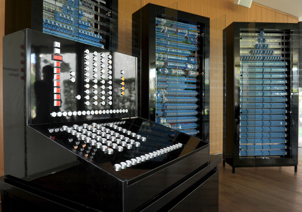 Cumple 80 años primera computadora